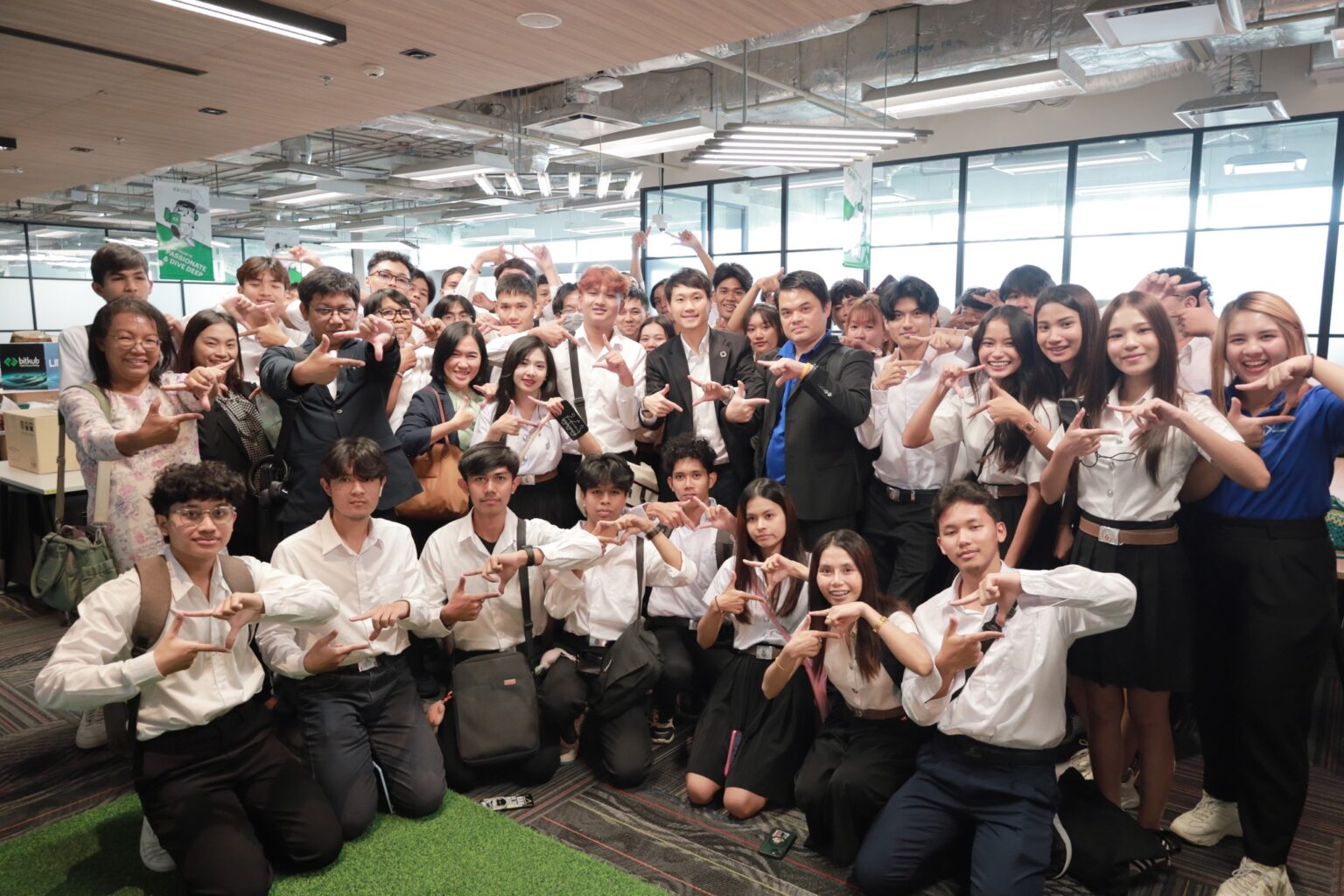 Exploring the Tech World! Second-Year IT Students Visit Gosoft, Bitkub ...